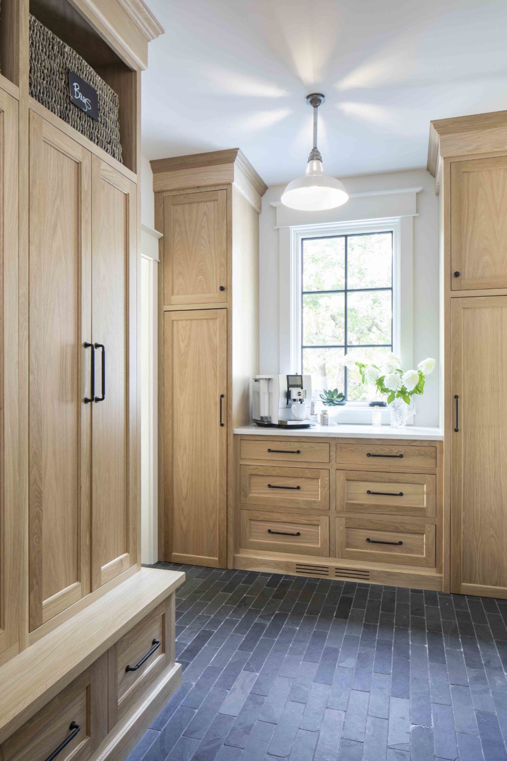 Shakopee Modern Farmhouse - Highmark Builders